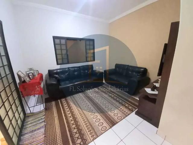 Casa / Sobrado para Venda em Uberlândia/MG Jardim das Palmeiras 3 Quartos