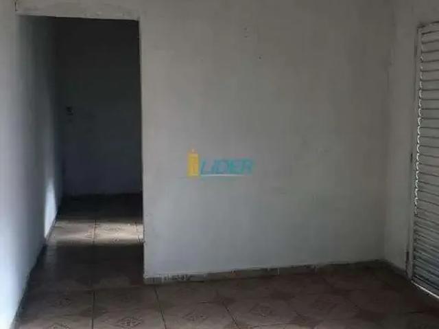 Casa / Sobrado para Venda em Uberlândia/MG Jardim das Palmeiras 3 Quartos
