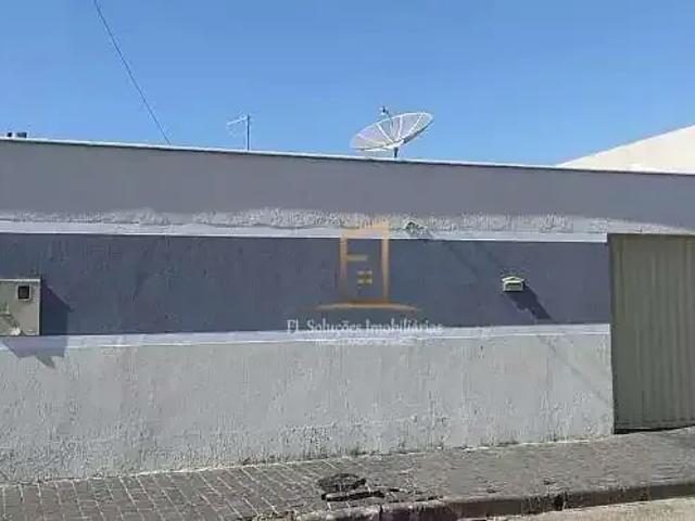 Casa / Sobrado para Venda em Uberlândia/MG Jardim das Palmeiras 2 Quartos