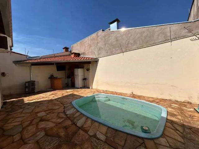 Casa / Sobrado para Venda em Uberlândia/MG Jardim dos Gravatás 3 Quartos