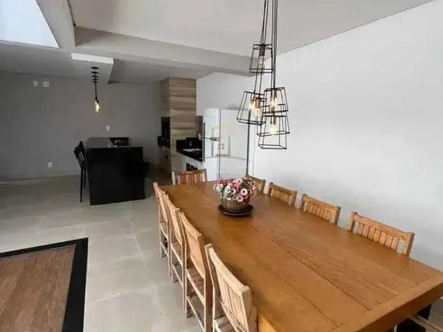 Casa / Sobrado para Venda em Uberlândia/MG Jardim dos Gravatás 3 Quartos