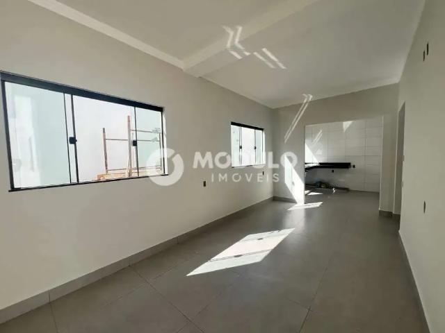 Casa / Sobrado para Venda em Uberlândia/MG Jardim Europa 2 Quartos
