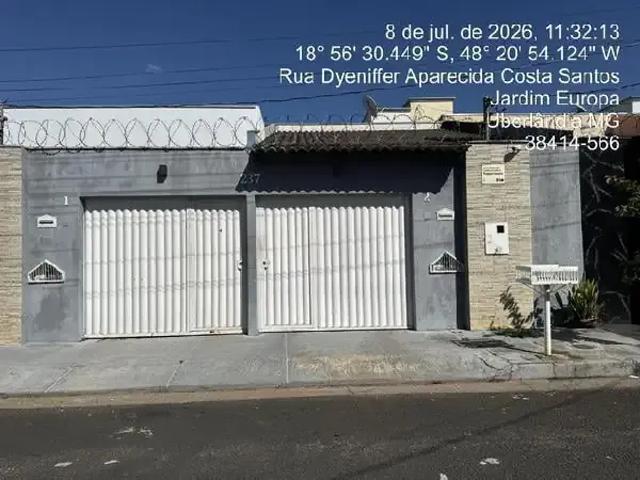 Casa / Sobrado para Venda em Uberlândia/MG Jardim Europa 2 Quartos