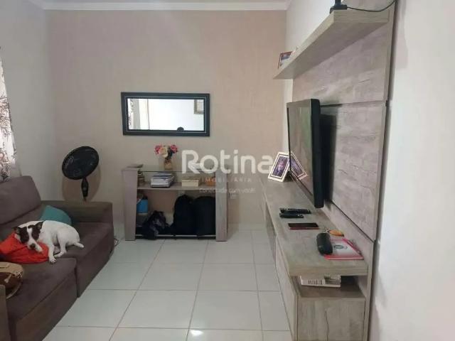 Casa / Sobrado para Venda em Uberlândia/MG Jardim Europa 2 Quartos