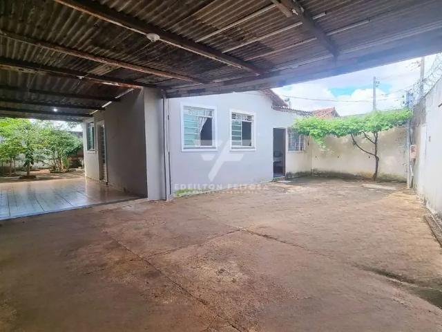 Casa / Sobrado para Venda em Uberlândia/MG Jardim Europa 2 Quartos