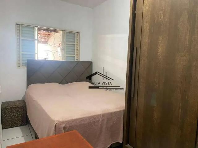 Casa / Sobrado para Venda em Uberlândia/MG Jardim Europa 2 Quartos