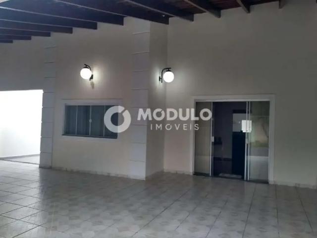 Casa / Sobrado para Venda em Uberlândia/MG Jardim Europa 3 Quartos