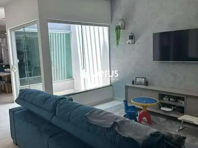 Casa / Sobrado para Venda em Uberlândia/MG Jardim Europa 3 Quartos