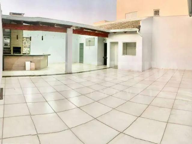 Casa / Sobrado para Venda em Uberlândia/MG Jardim Europa 3 Quartos