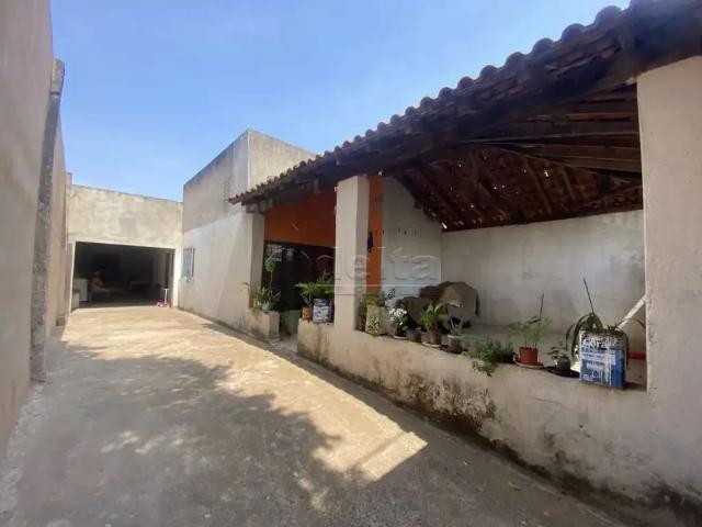 Casa / Sobrado para Venda em Uberlândia/MG Jardim Europa 3 Quartos