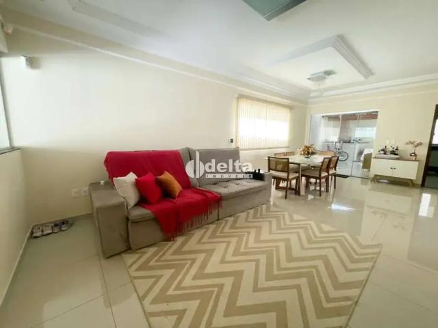Casa / Sobrado para Venda em Uberlândia/MG Jardim Europa 3 Quartos
