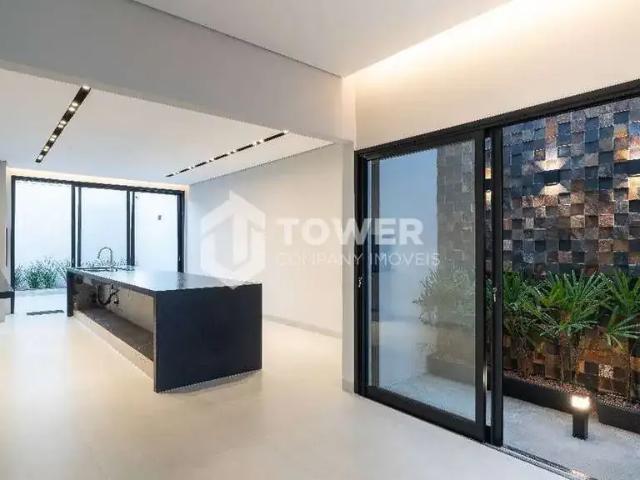 Casa / Sobrado para Venda em Uberlândia/MG Jardim Europa 3 Quartos