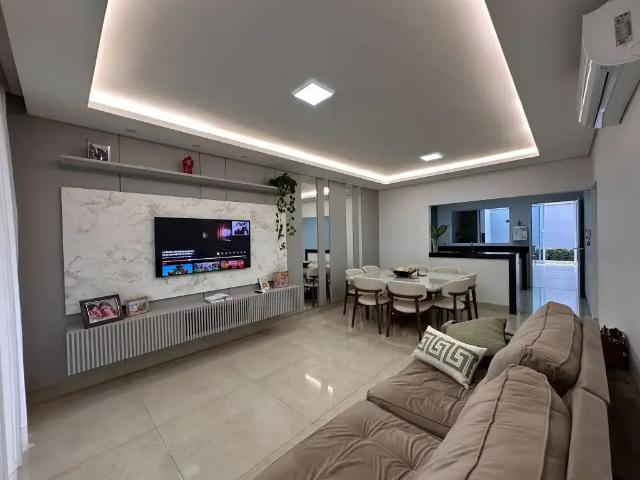 Casa / Sobrado para Venda em Uberlândia/MG Jardim Europa 3 Quartos