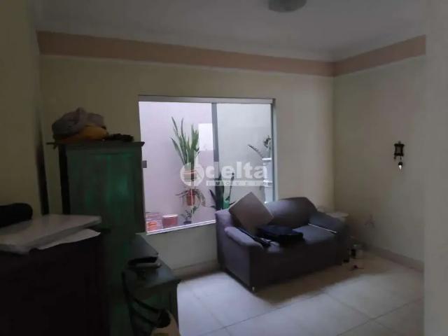 Casa / Sobrado para Venda em Uberlândia/MG Jardim Europa 3 Quartos