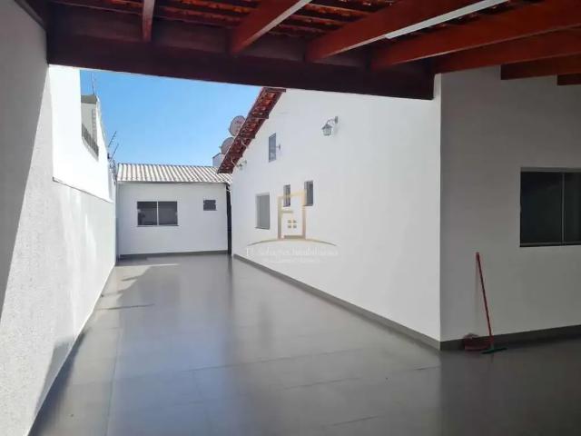 Casa / Sobrado para Venda em Uberlândia/MG Jardim Europa 3 Quartos