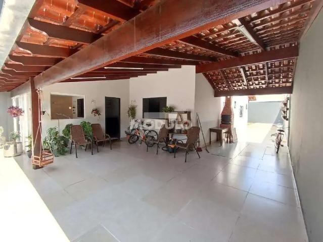Casa / Sobrado para Venda em Uberlândia/MG Jardim Europa 3 Quartos