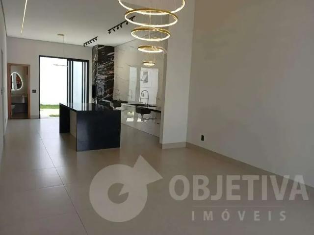 Casa / Sobrado para Venda em Uberlândia/MG Jardim Europa 3 Quartos