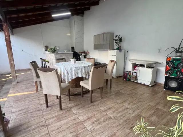 Casa / Sobrado para Venda em Uberlândia/MG Jardim Europa 3 Quartos