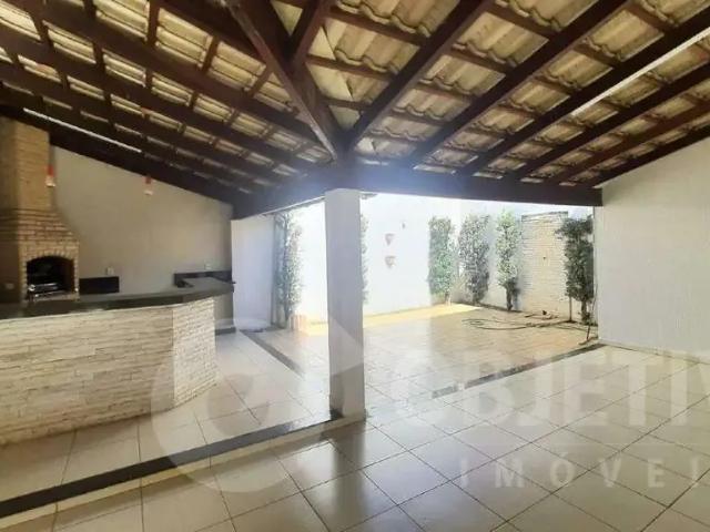 Casa / Sobrado para Venda em Uberlândia/MG Jardim Europa 3 Quartos