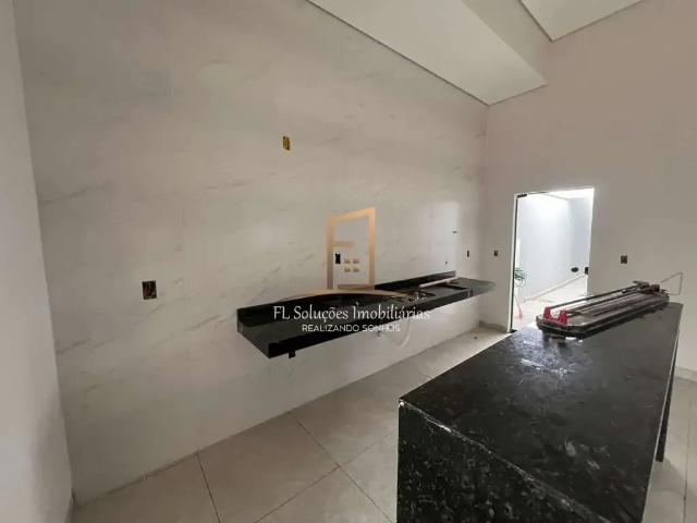 Casa / Sobrado para Venda em Uberlândia/MG Jardim Europa 3 Quartos