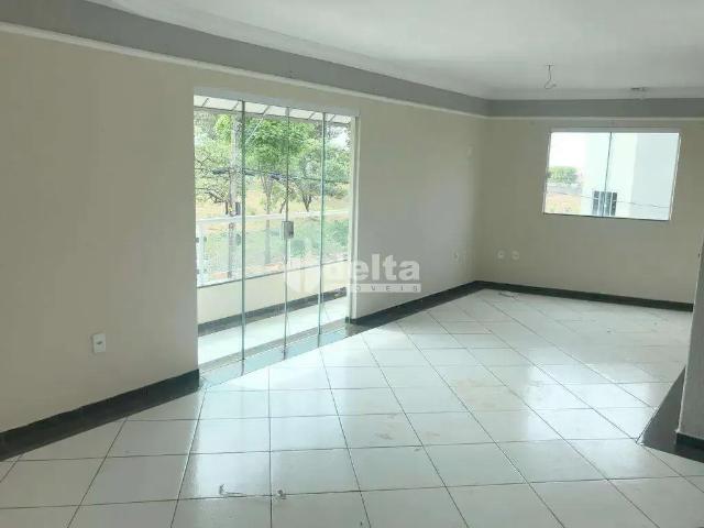 Casa / Sobrado para Venda em Uberlândia/MG Jardim Europa 3 Quartos