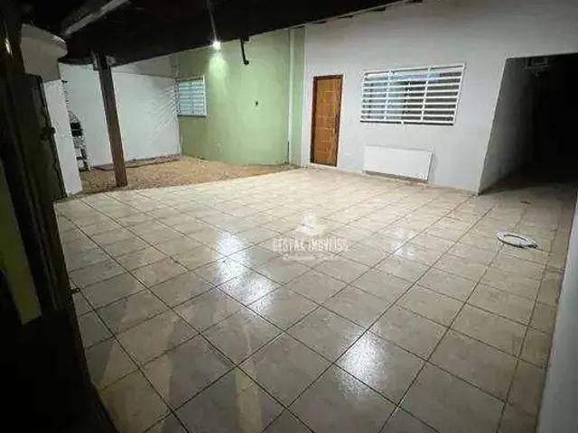 Casa / Sobrado para Venda em Uberlândia/MG Jardim Europa 3 Quartos