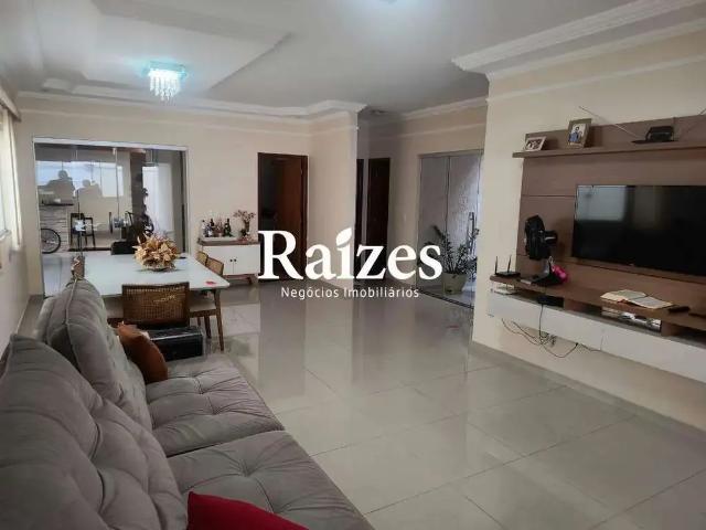 Casa / Sobrado para Venda em Uberlândia/MG Jardim Europa 3 Quartos
