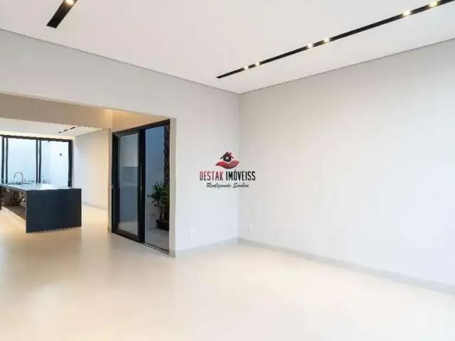 Casa / Sobrado para Venda em Uberlândia/MG Jardim Europa 3 Quartos