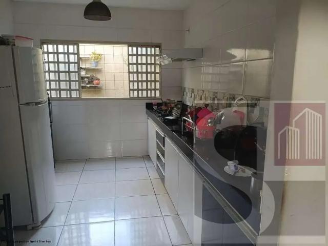 Casa / Sobrado para Venda em Uberlândia/MG Jardim Holanda 3 Quartos