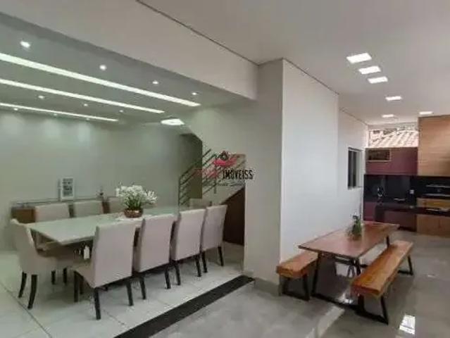 Casa / Sobrado para Venda em Uberlândia/MG Jardim Holanda 3 Quartos