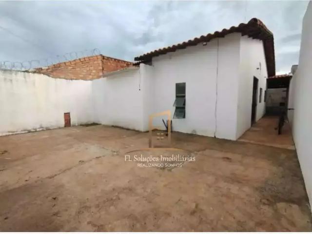 Casa / Sobrado para Venda em Uberlândia/MG Jardim Holanda 3 Quartos