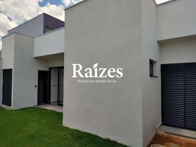 Casa / Sobrado para Venda em Uberlândia/MG Jardim Holanda 3 Quartos
