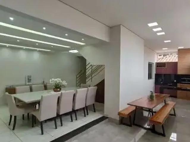 Casa / Sobrado para Venda em Uberlândia/MG Jardim Holanda 3 Quartos