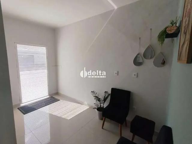 Casa / Sobrado para Venda em Uberlândia/MG Jardim Holanda 3 Quartos