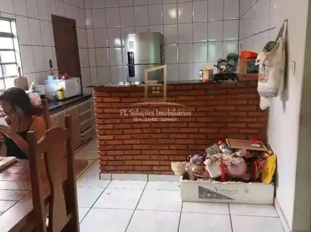 Casa / Sobrado para Venda em Uberlândia/MG Jardim Holanda 2 Quartos