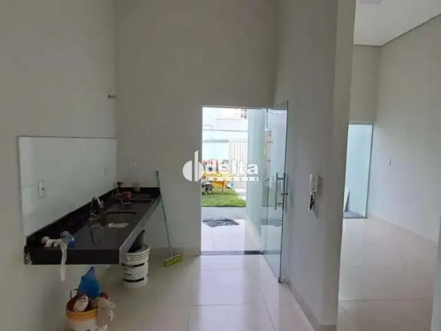 Casa / Sobrado para Venda em Uberlândia/MG Jardim Holanda 2 Quartos