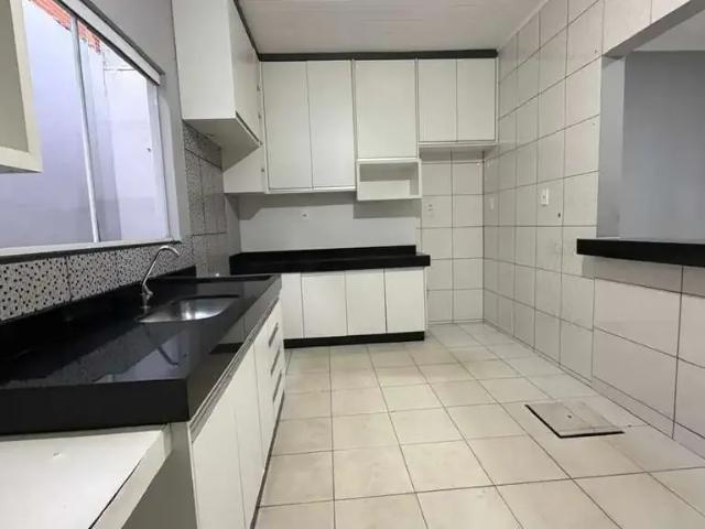 Casa / Sobrado para Venda em Uberlândia/MG Jardim Holanda 2 Quartos