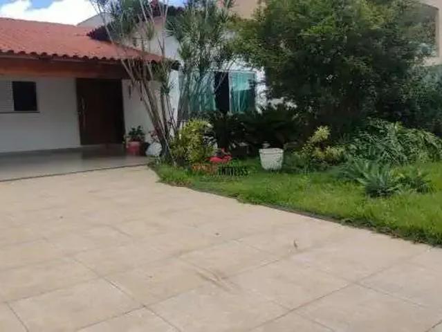 Casa / Sobrado para Venda em Uberlândia/MG Jardim Holanda 2 Quartos