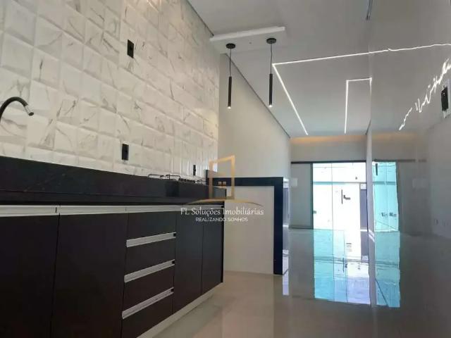 Casa / Sobrado para Venda em Uberlândia/MG Jardim Holanda 2 Quartos