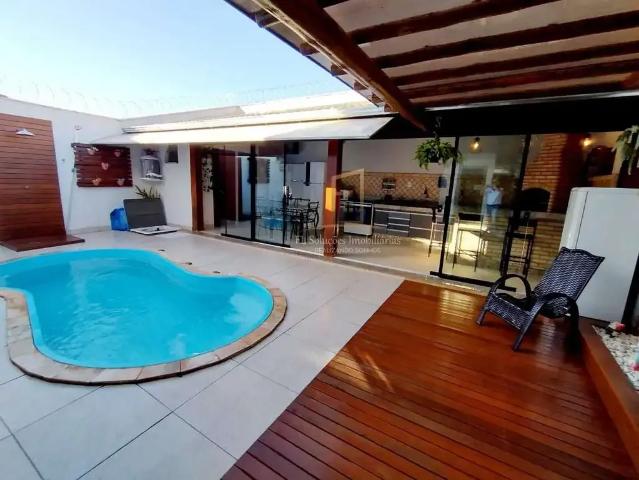 Casa / Sobrado para Venda em Uberlândia/MG Jardim Itália 4 Quartos