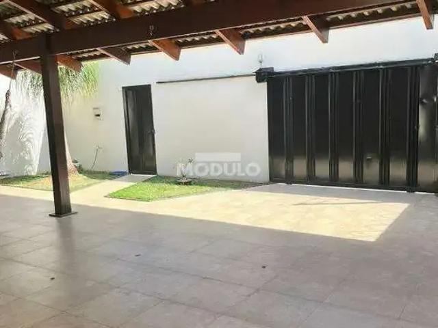 Casa / Sobrado para Venda em Uberlândia/MG Jardim Inconfidência 3 Quartos