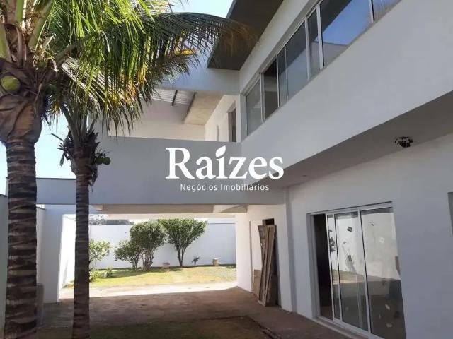 Casa / Sobrado para Venda em Uberlândia/MG Jardim Inconfidência 4 Quartos