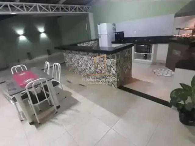 Casa / Sobrado para Venda em Uberlândia/MG Jardim Ipanema I 4 Quartos