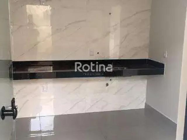 Casa / Sobrado para Venda em Uberlândia/MG Jardim Ipanema I 2 Quartos