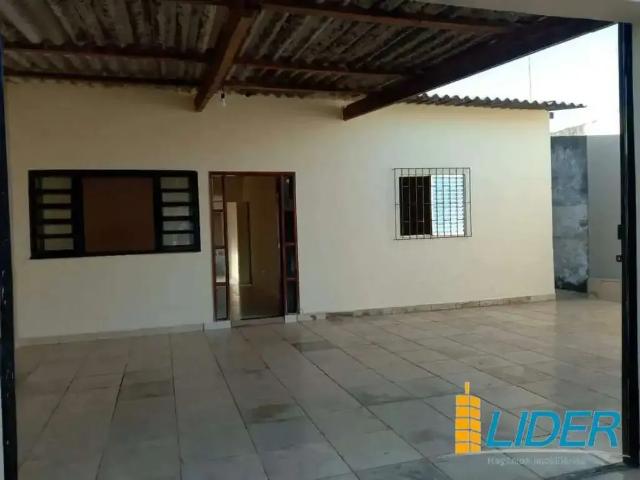Casa / Sobrado para Venda em Uberlândia/MG Jardim Ipanema I 3 Quartos