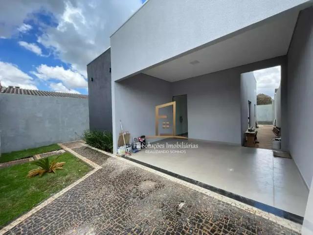 Casa / Sobrado para Venda em Uberlândia/MG Jardim Ipanema I 3 Quartos