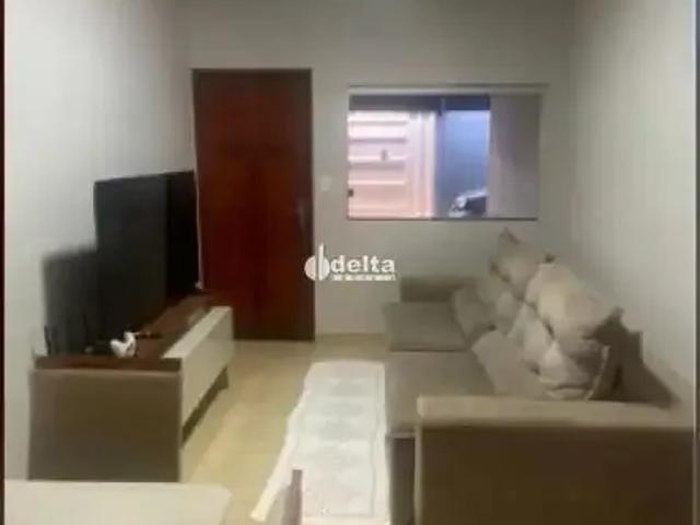 Casa / Sobrado para Venda em Uberlândia/MG Jardim Ipanema I 3 Quartos