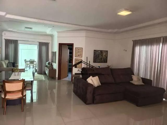 Casa / Sobrado para Venda em Uberlândia/MG Jardim Karaíba 3 Quartos