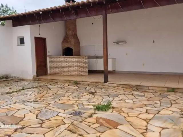 Casa / Sobrado para Venda em Uberlândia/MG Jardim Karaíba 3 Quartos