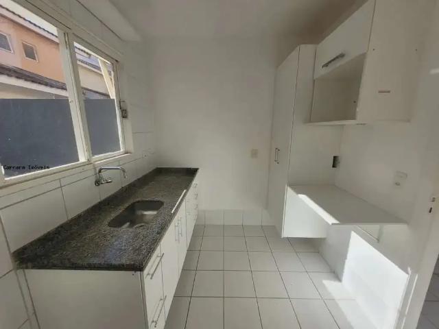 Casa / Sobrado para Venda em Uberlândia/MG Jardim Karaíba 3 Quartos